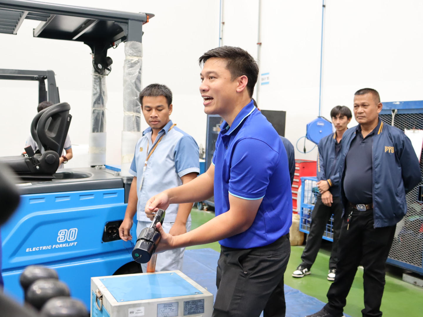 [ประมวลภาพบรรยากาศ] Re-Training SINGHA x BYD Forklift Thailand by SMH - BYD Forklift Thailand